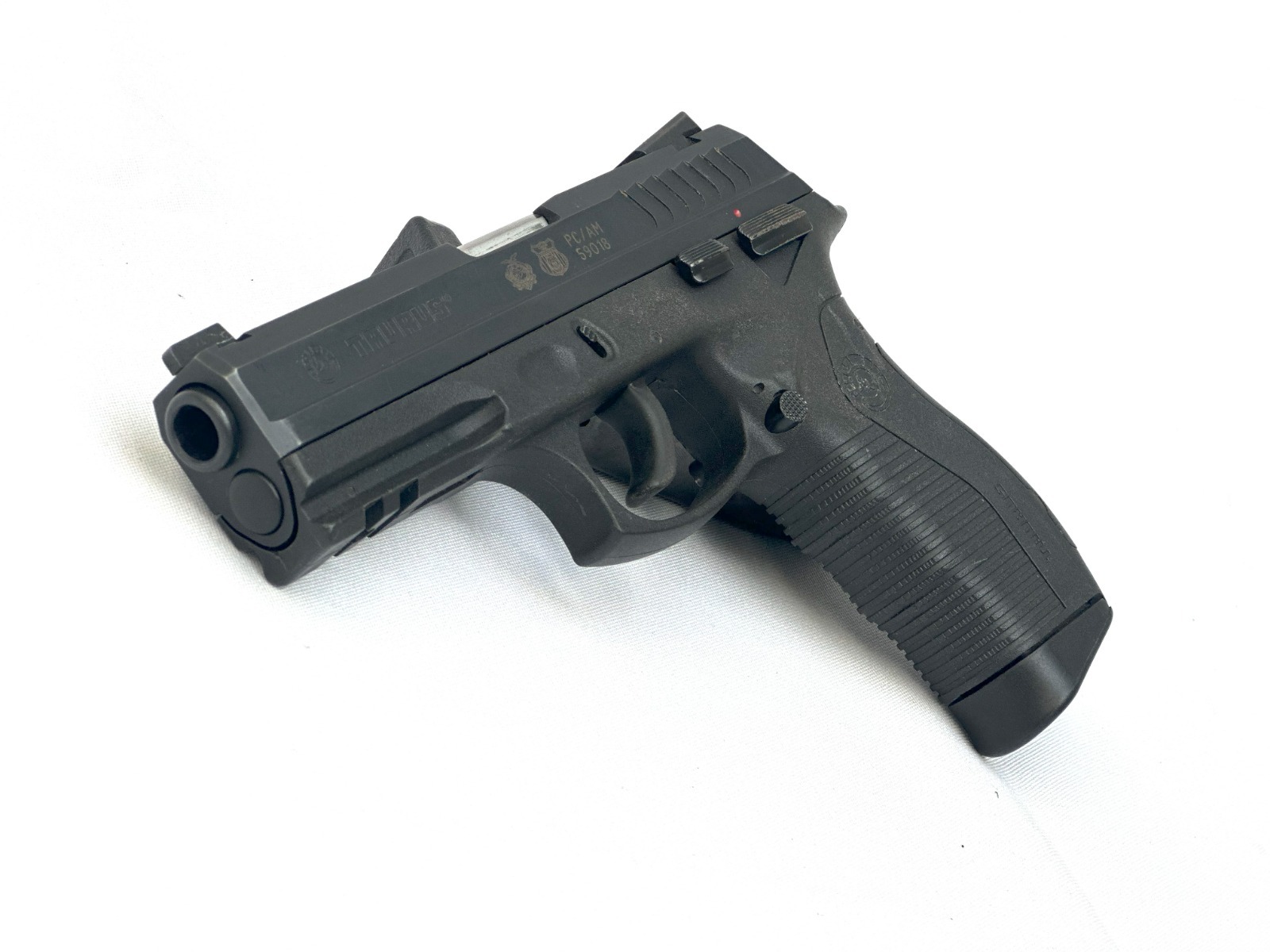 arma-PISTOLA TAURUS PT840 CAL.40 – Museupcam